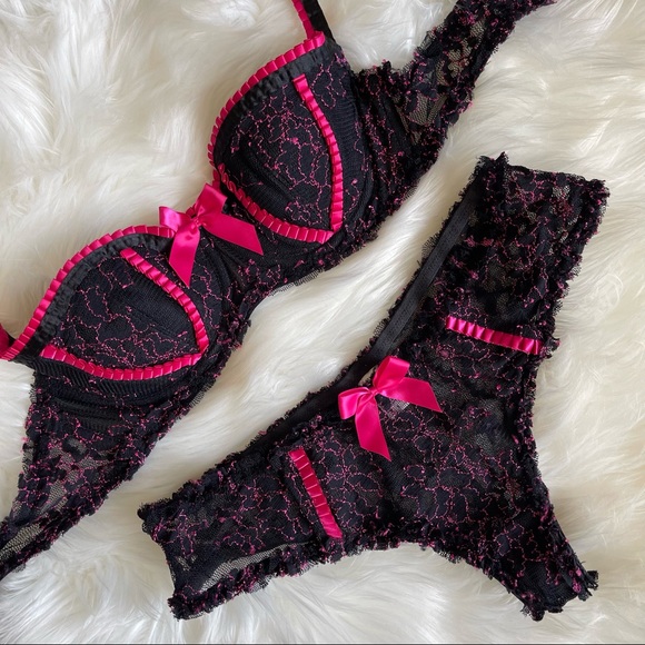 Victoria's Secret | Intimates & Sleepwear | S Vs Victorias Secret ...